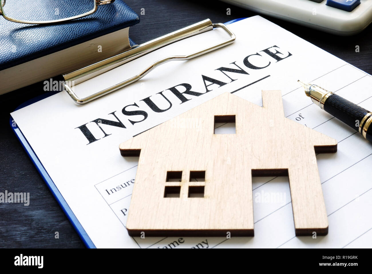 Insurance house hi-res stock photography and images - Alamy