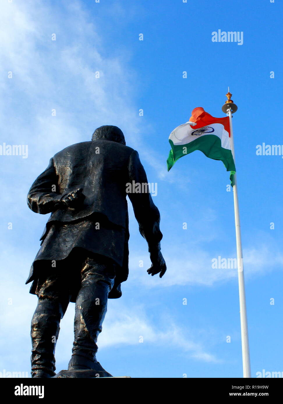 Saluting man india hi-res stock photography and images - Alamy