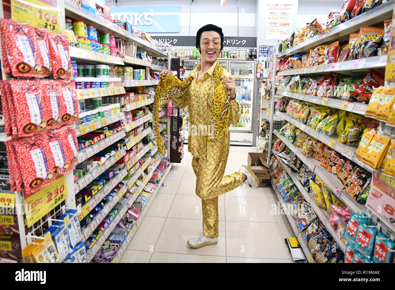 November 1, 2018 - Shibuya, Tokyo, Japan - A man drees up as PPAP Pikotaro during the 2018 ...
