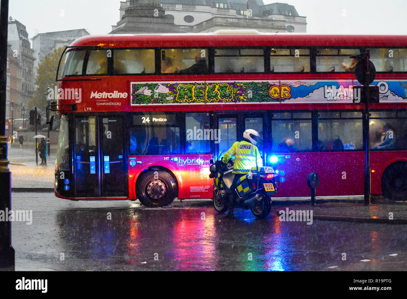 Bus stop rain High Resolution Stock Photography and Images - Alamy