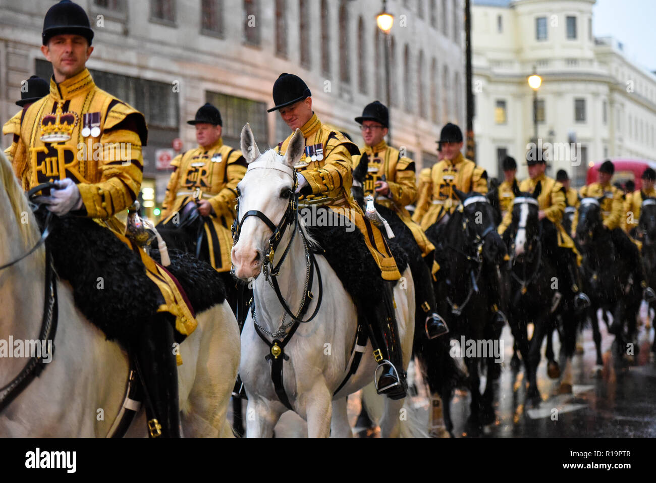 Household cavalry barracks hi-res stock photography and images - Alamy