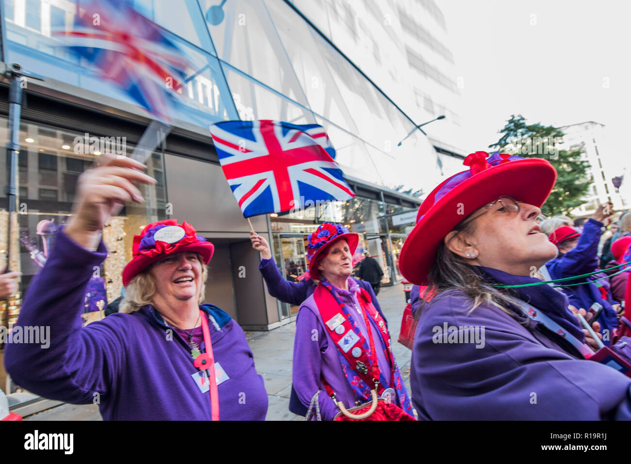 Red hatters hi-res stock photography and images - Alamy