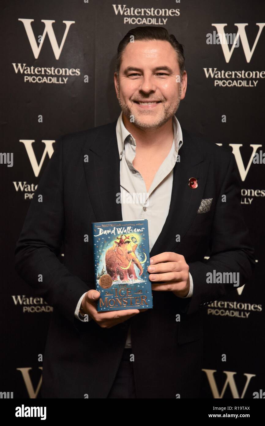 David walliams with his new book hi-res stock photography and images ...