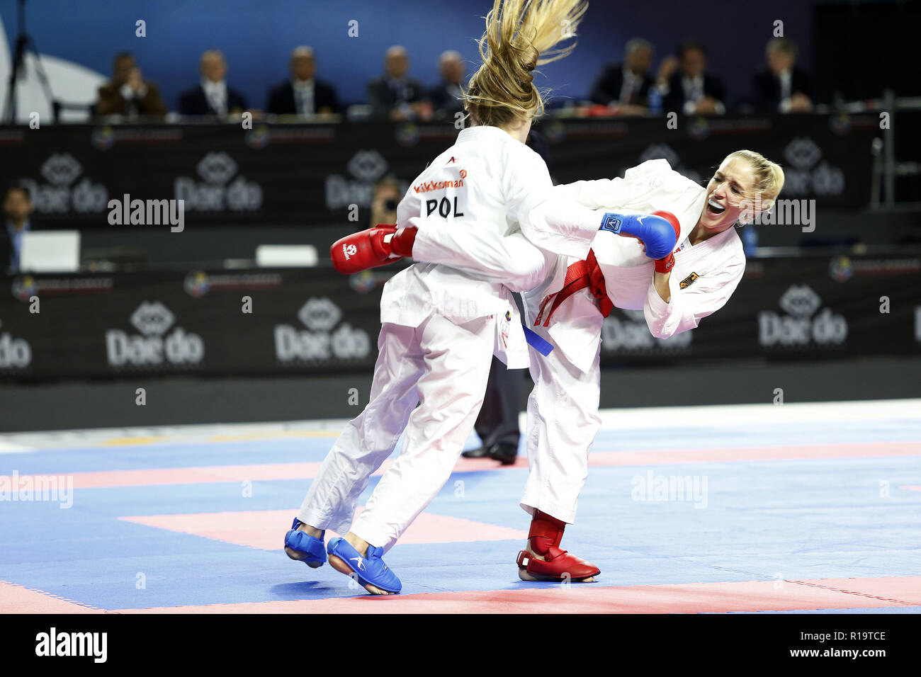 Madrid, Madrid, Spain. 10th Nov, 2018. German karateka Jana Bitsch (R ...