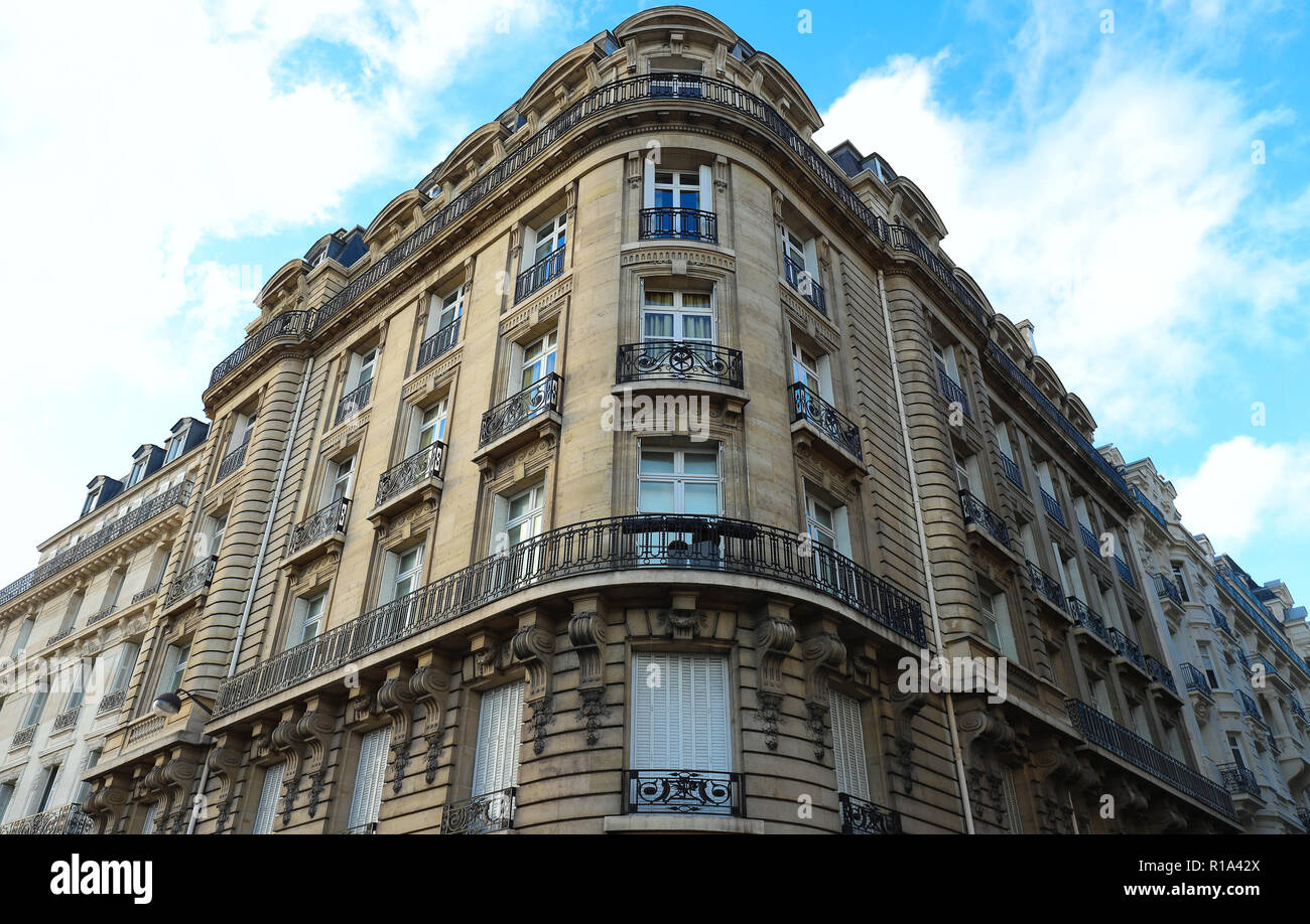 The traditional facade of Parisian building, France Stock Photo - Alamy
