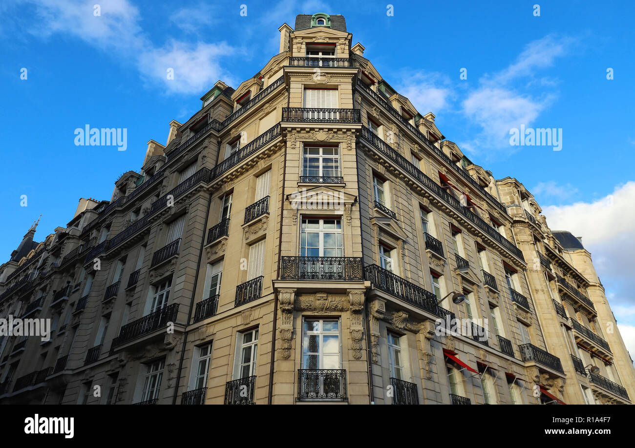 The traditional facade of Parisian building, France Stock Photo - Alamy
