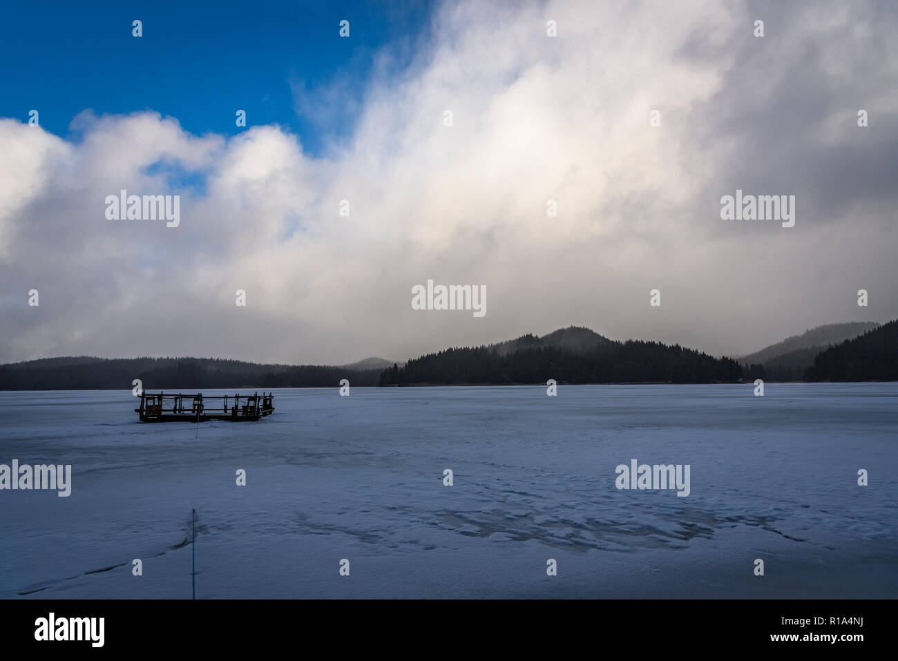 Middle stack mountain hi-res stock photography and images - Alamy