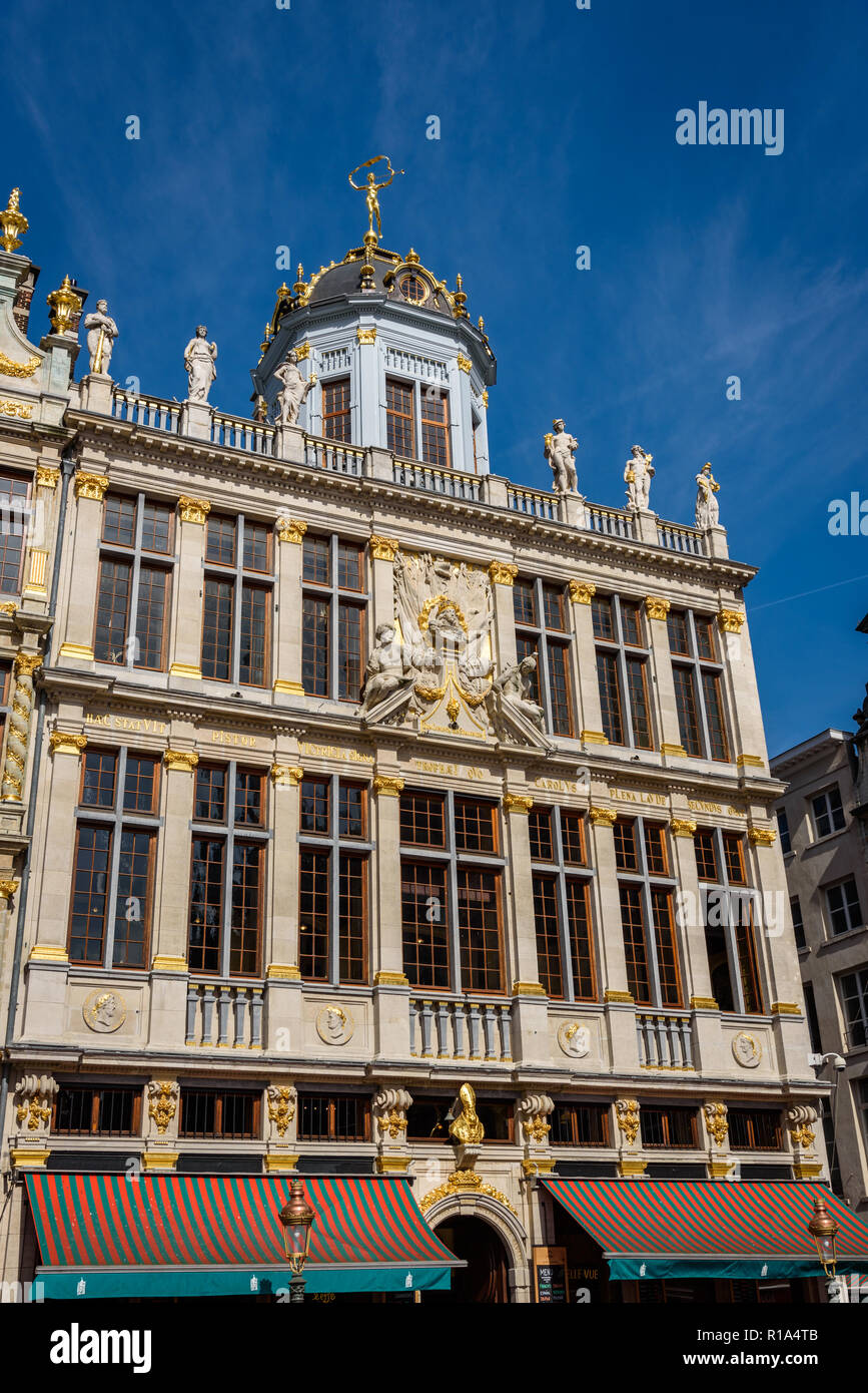 Brussels architecture - amazing buildings in the city centre ...