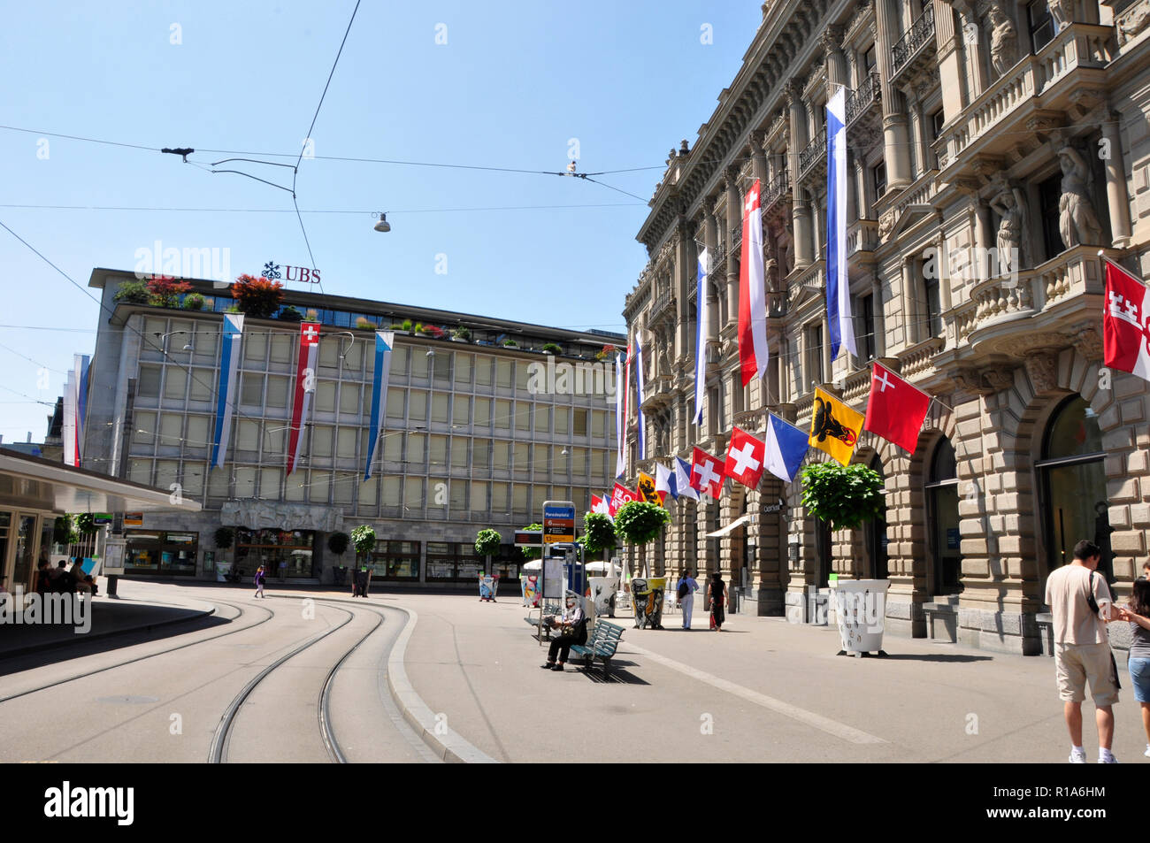 The UBS andCredit Suisse Headquarters at Paradeplatz in Zürich's ...
