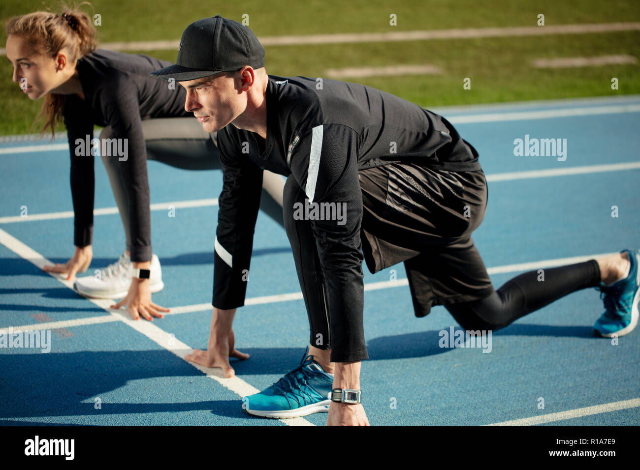 Crouch start hi-res stock photography and images - Alamy