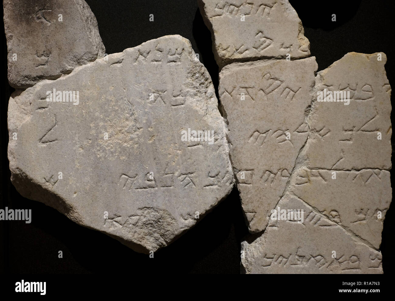 Fragments of inscriptions in the Samaritan language from the 4-5th ...