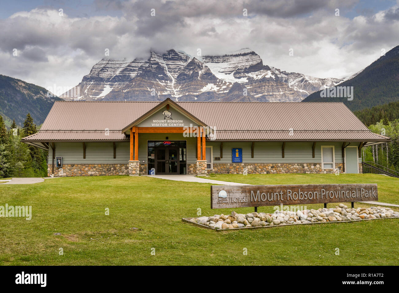 MOUNT ROBSON, BRITISH COLUMBIA, CANADA - JUNE 2018: Exterior view of ...