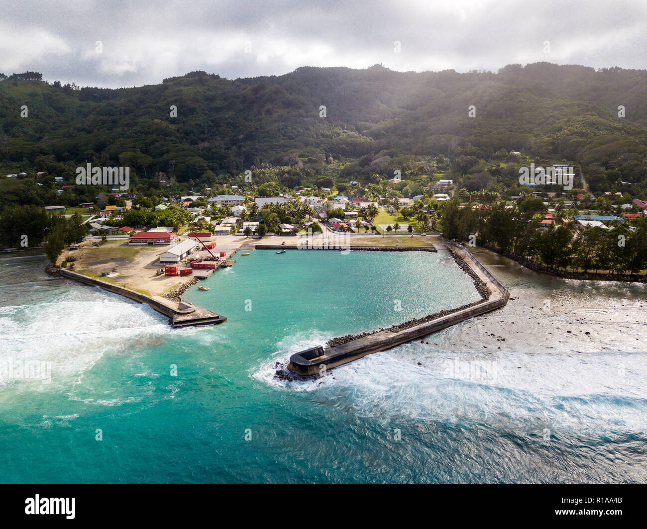 The port of Moerai, Rurutu island, Austral islands (Tubuai), French ...