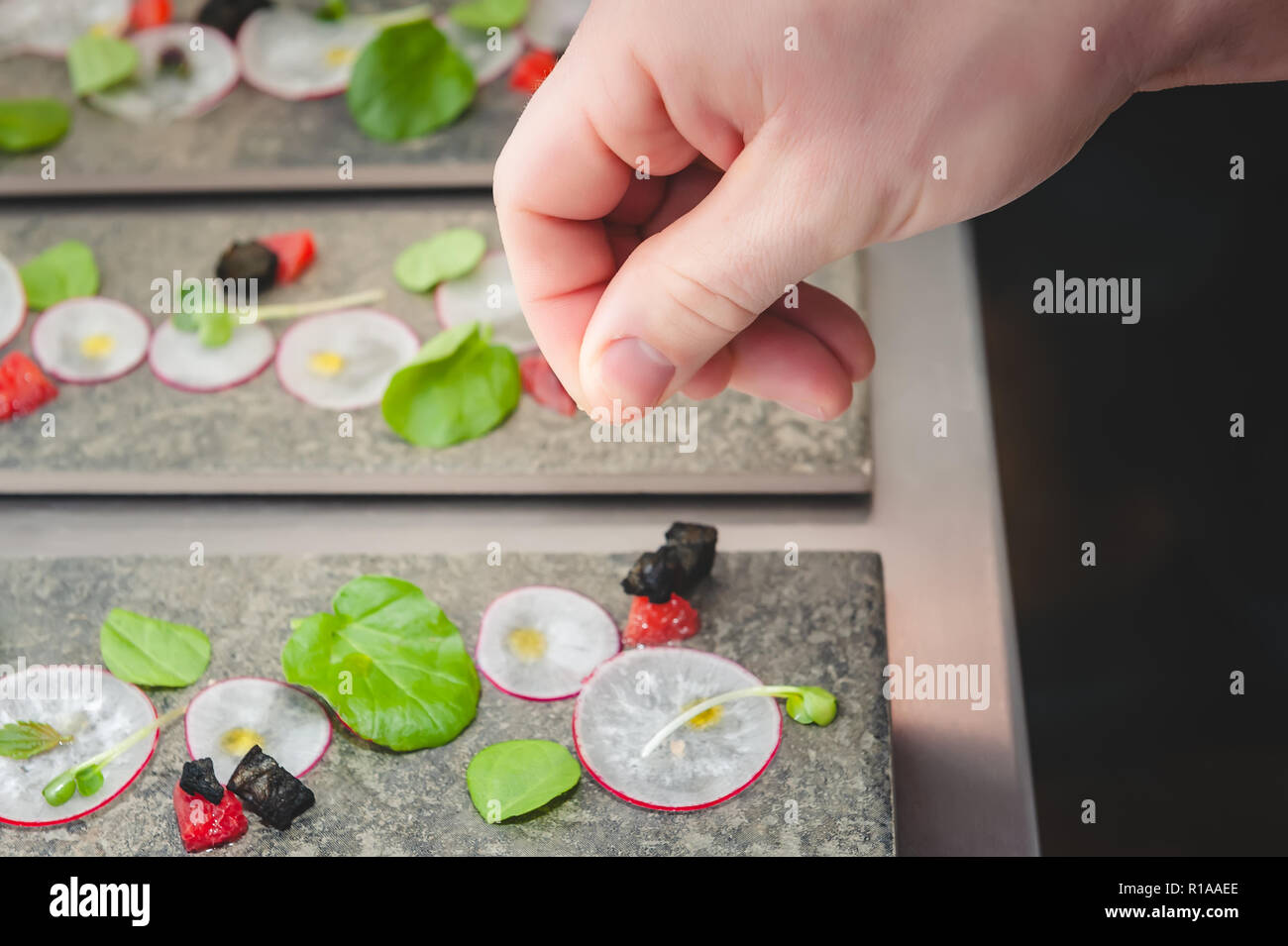 Artistic food plating hi-res stock photography and images - Alamy