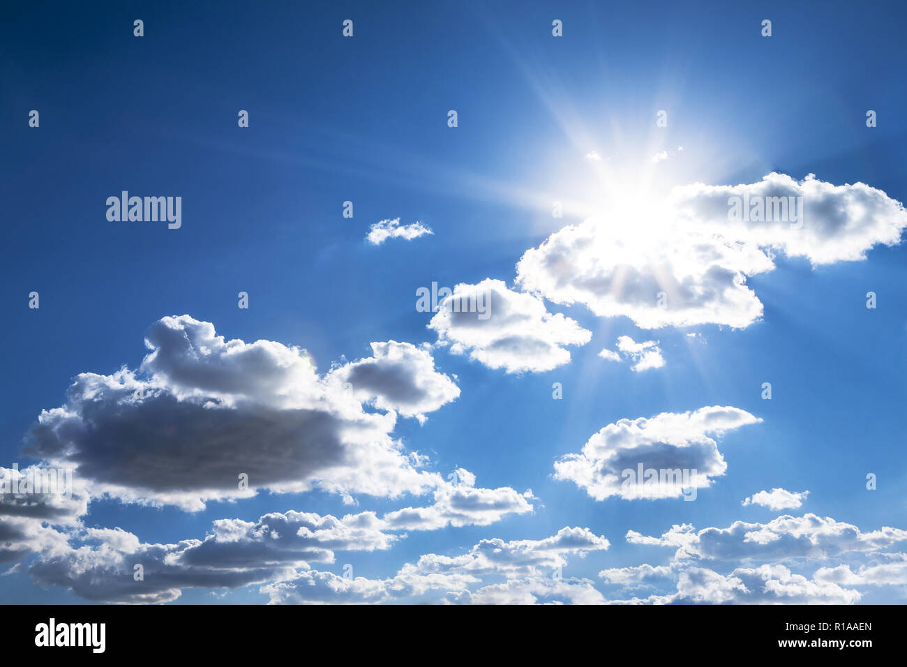 Sunny sun sunshine day daytime hi-res stock photography and images - Alamy