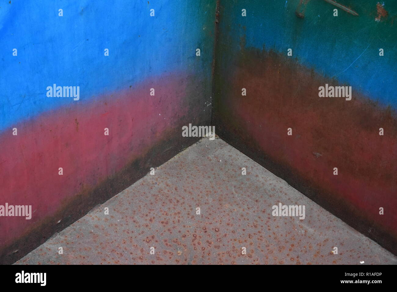 Abstract dumpster hi-res stock photography and images - Alamy