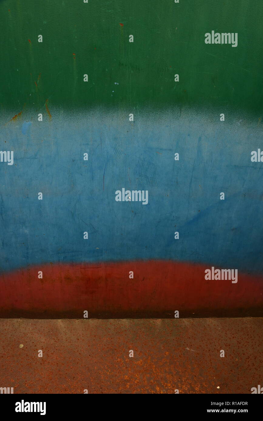 Dumpster clean hi-res stock photography and images - Alamy