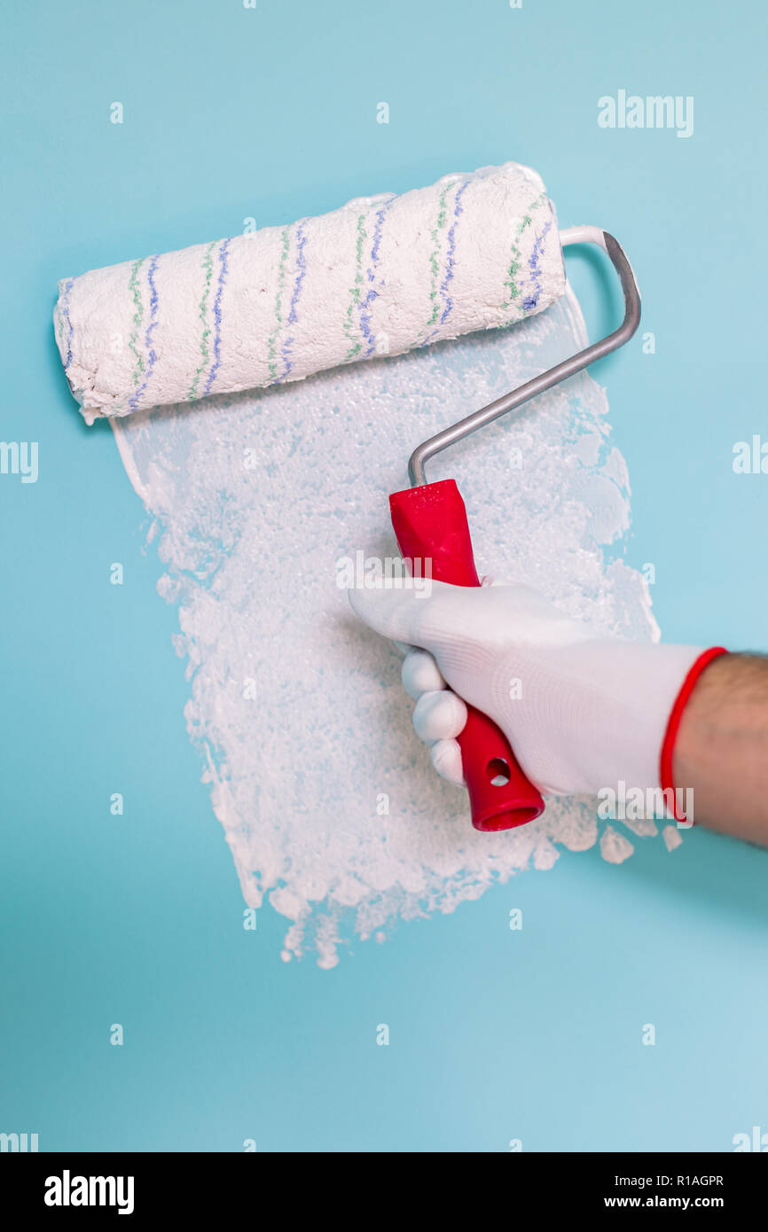 Close up paint roller rolling hi-res stock photography and images - Alamy