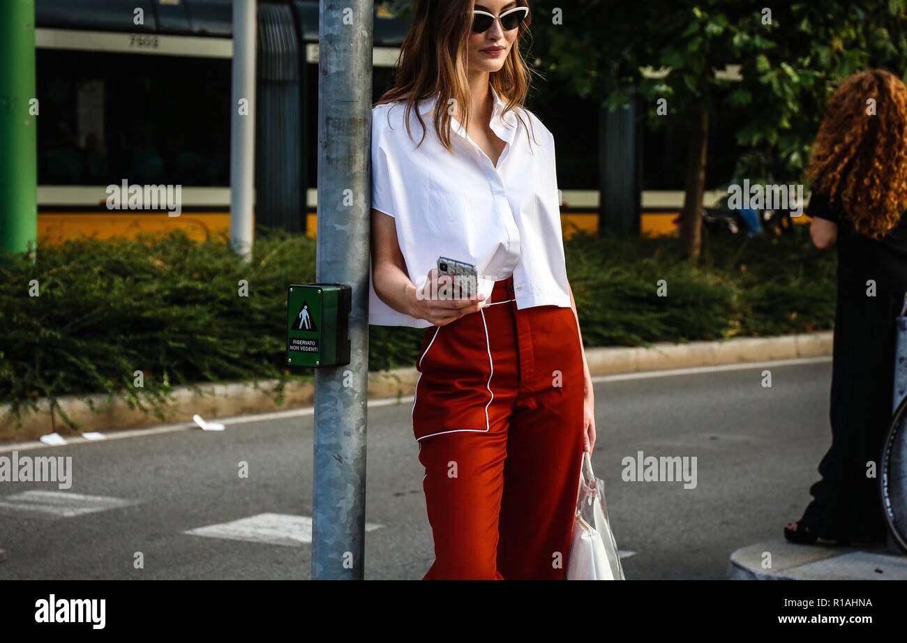 Elizabeth grace model hi-res stock photography and images - Alamy