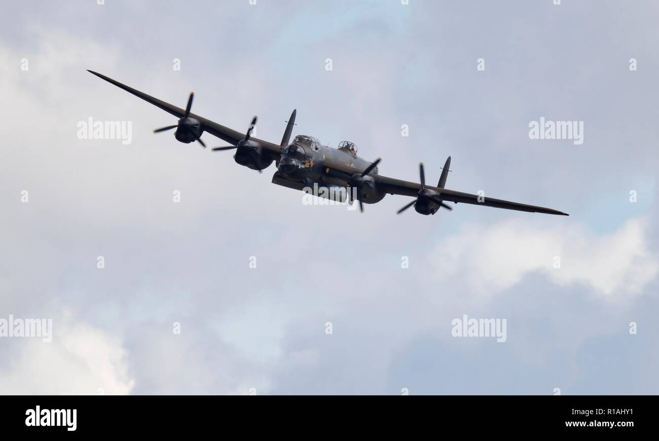 Avro lancaster pa474 hi-res stock photography and images - Alamy