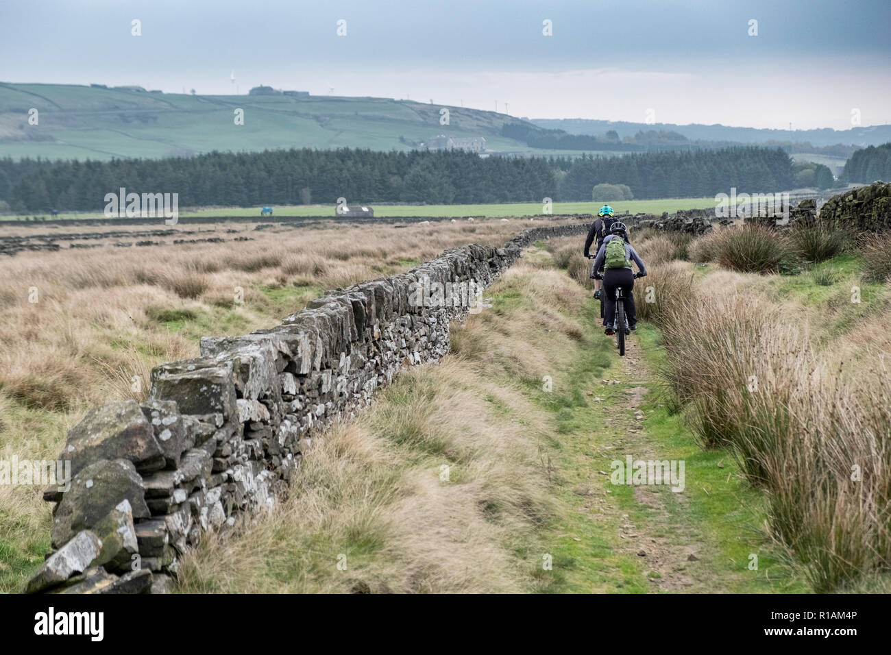 West riding yorkshire walkers hi-res stock photography and images - Alamy