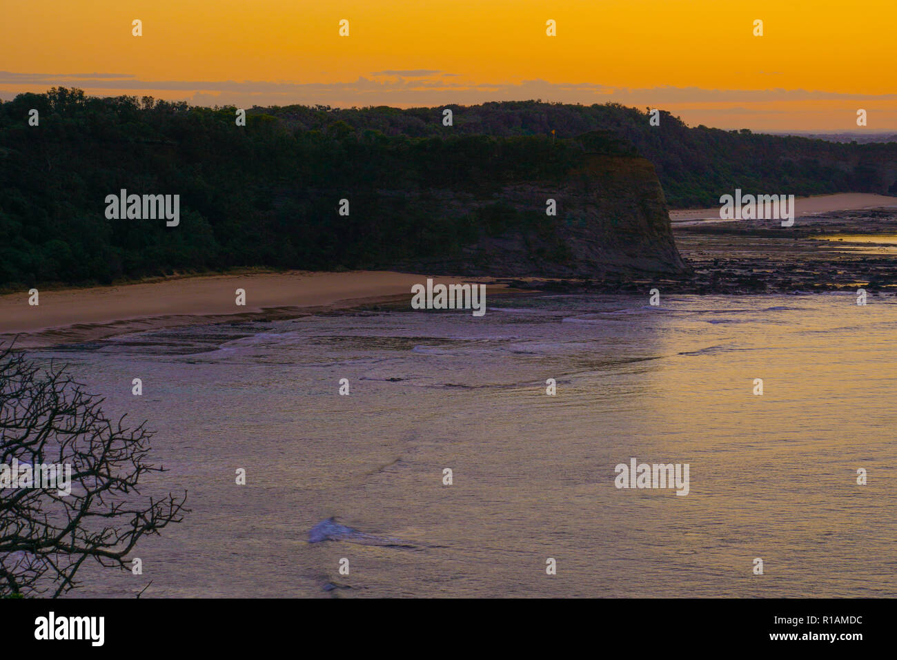 Dawn and sunrise at the south coast of Victoria, AUS Stock Photo - Alamy