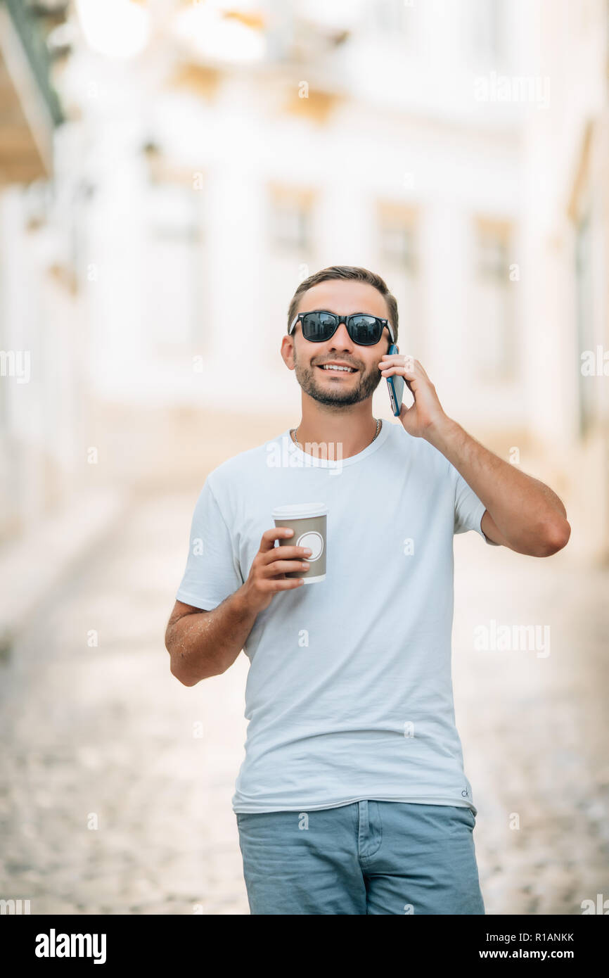 Conversation roaming hi-res stock photography and images - Alamy