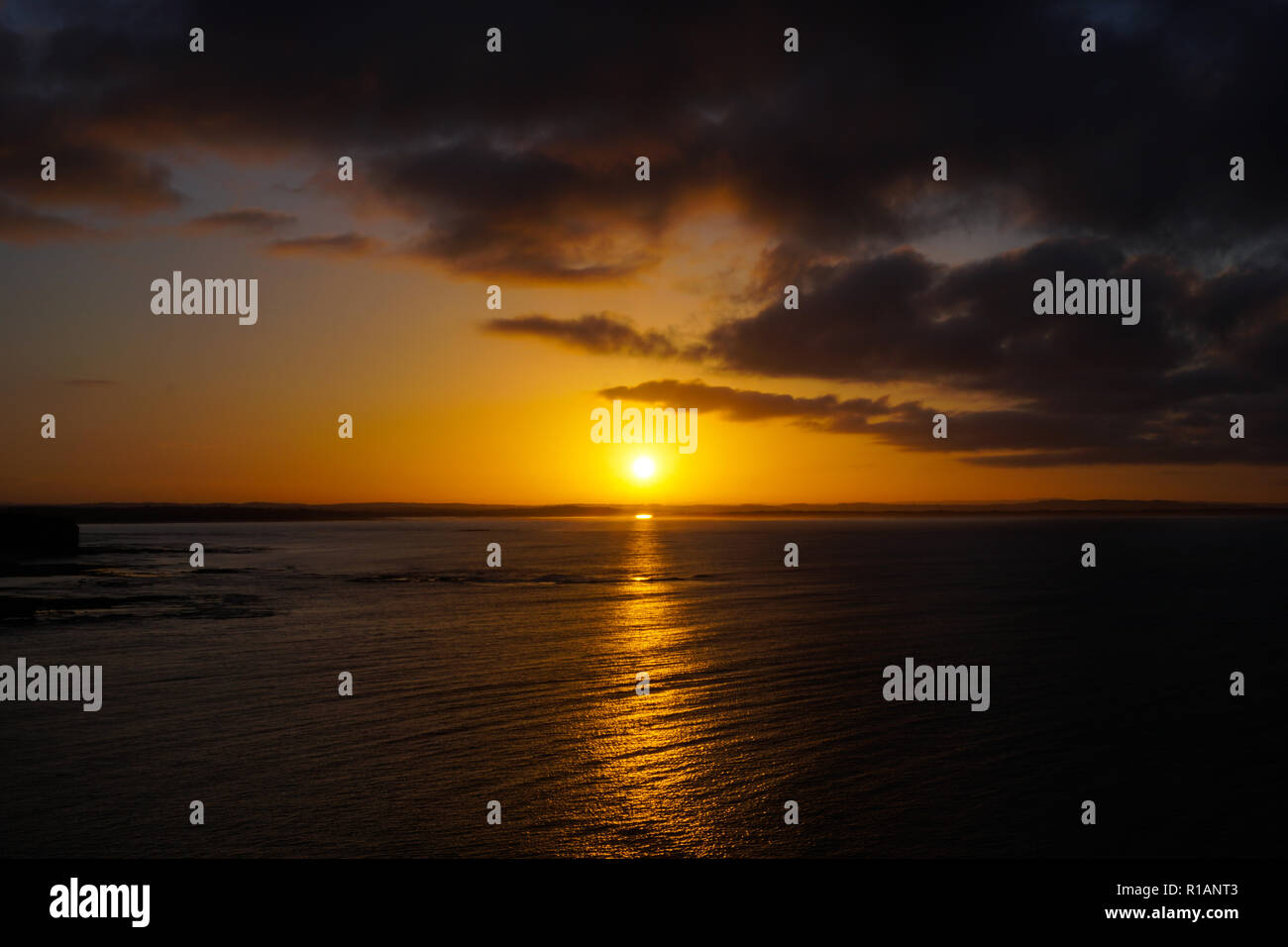 Dawn and sunrise at the south coast of Victoria, AUS Stock Photo - Alamy