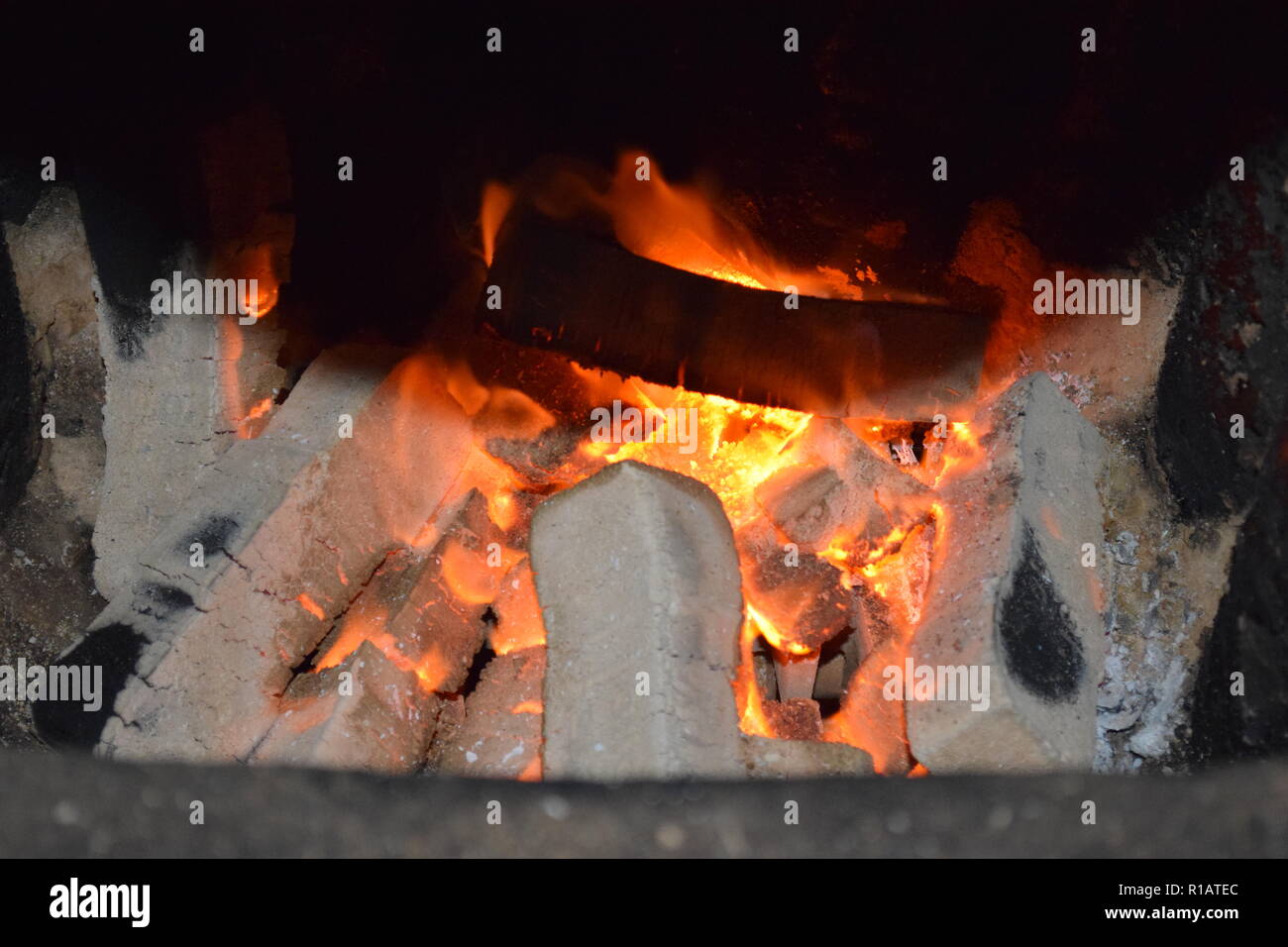 Professional charcoal briquette hi-res stock photography and images - Alamy