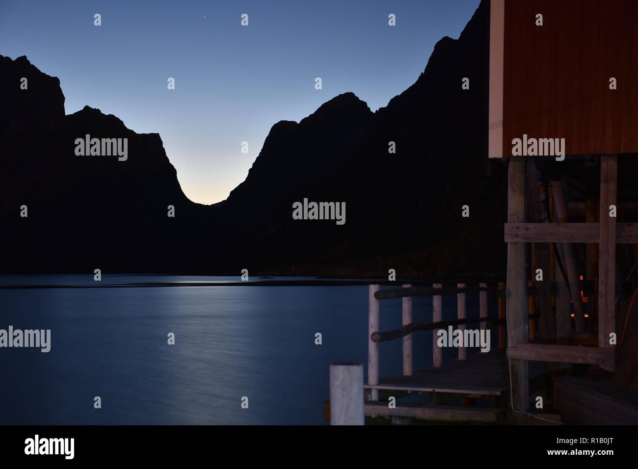 Norwegen, Reine, Moskenes, Lofoten, Abend, Nacht, Dorf, Stadt ...