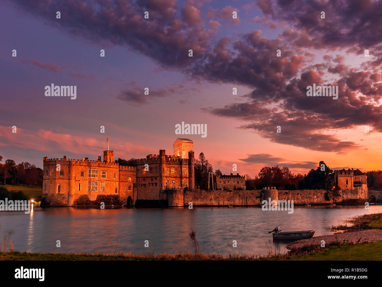 Leeds Castle at Sunset Stock Photo - Alamy