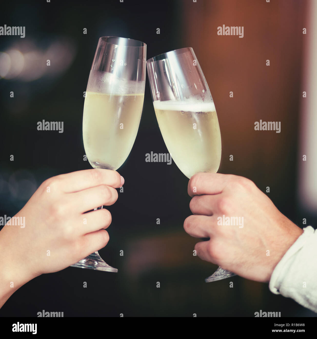 Woman hands toasting celebrate hi-res stock photography and images - Alamy