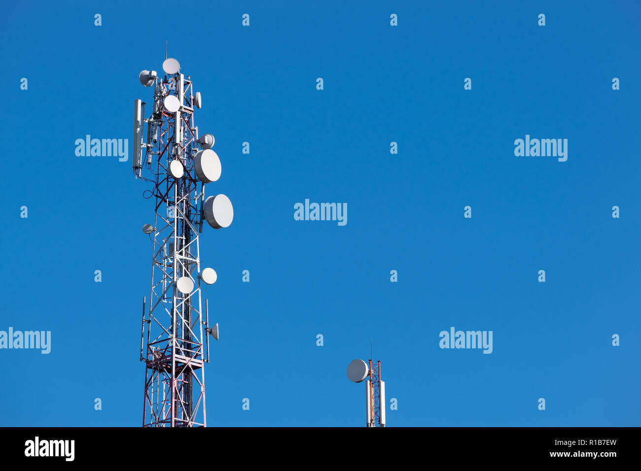 Gsm aerials hi-res stock photography and images - Alamy