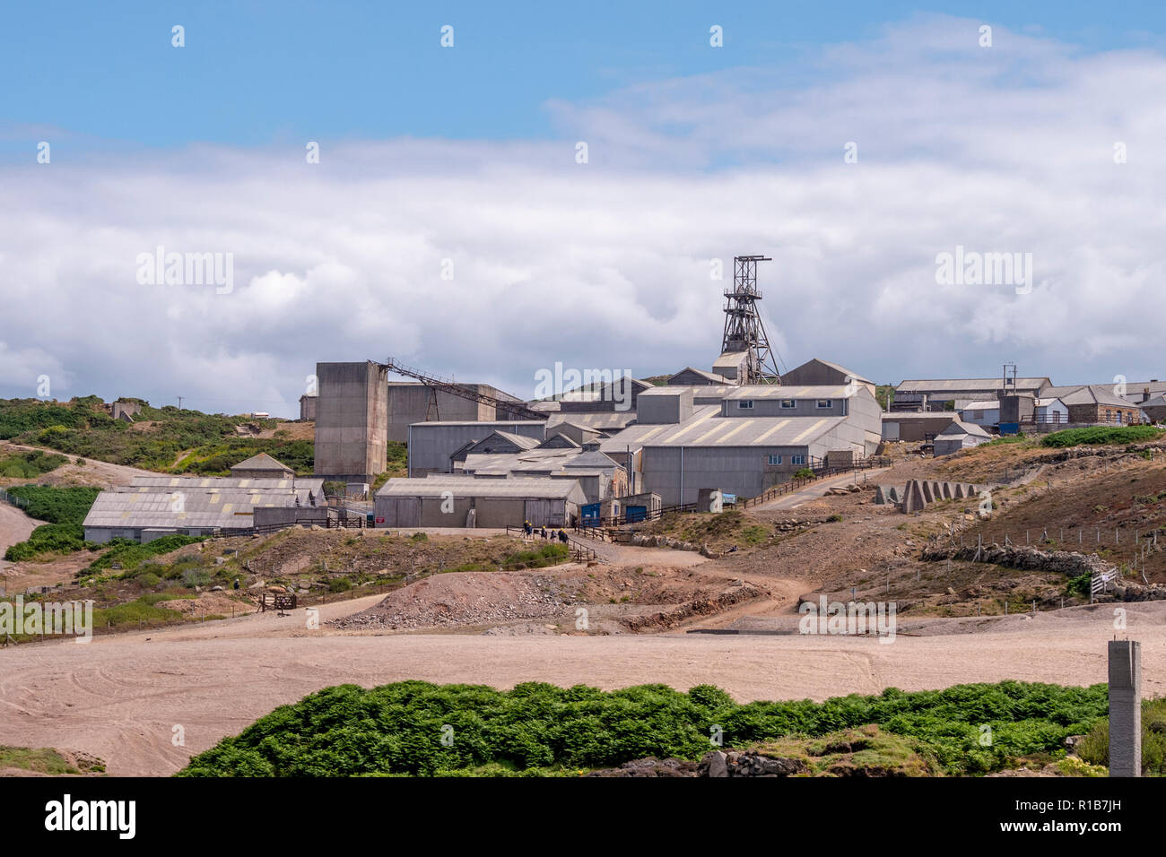 Levant mine buildings hi-res stock photography and images - Alamy