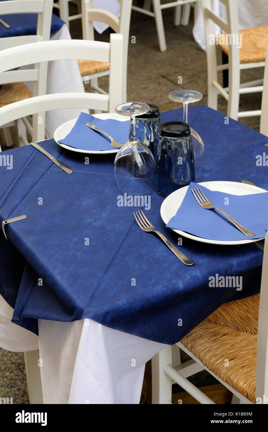 table for two Stock Photo - Alamy