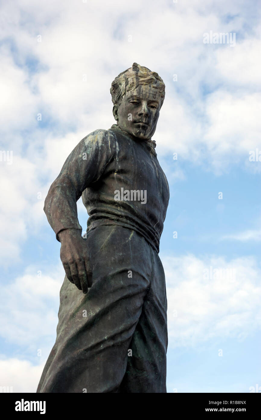 The seafarer statue, Montrose Harbour, Montrose, Angus, Scotland, UK ...