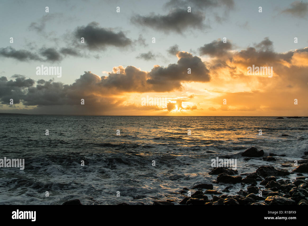 Sunny intervals hi-res stock photography and images - Alamy