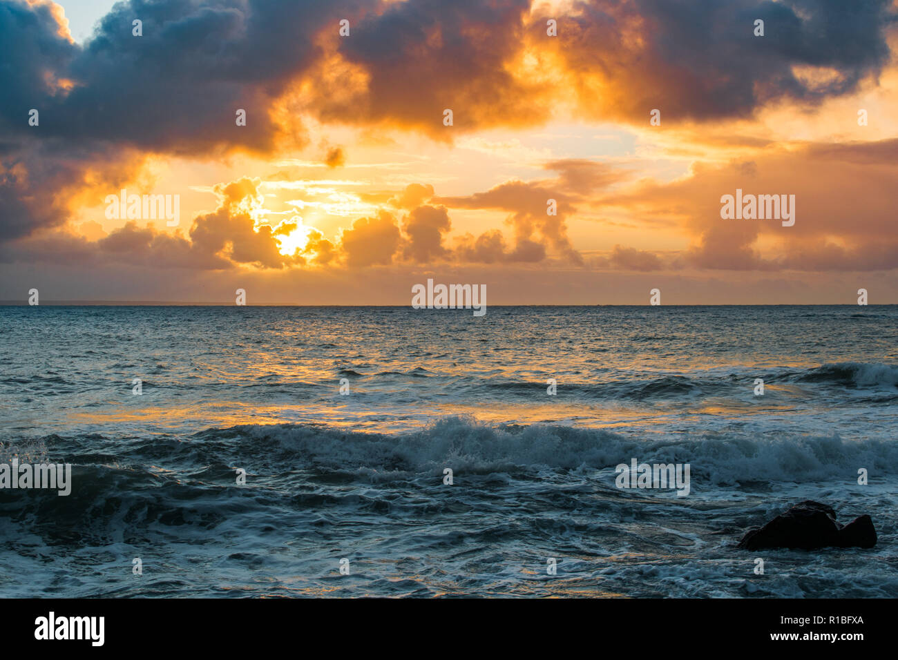 Sunny intervals hi-res stock photography and images - Alamy