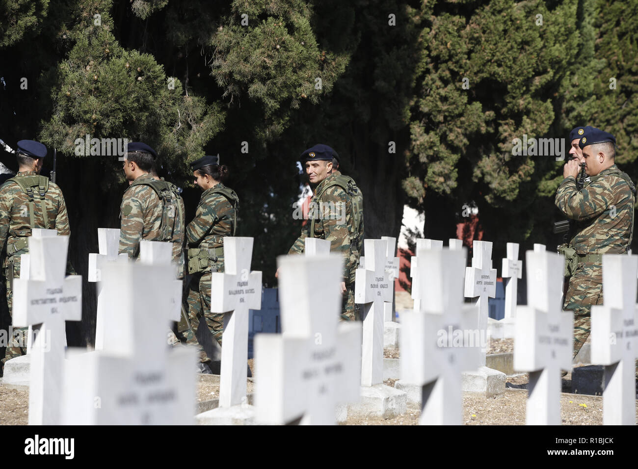 Thessaloniki, Greece. 11th Nov, 2018. Greek Army soldiers walk next to ...