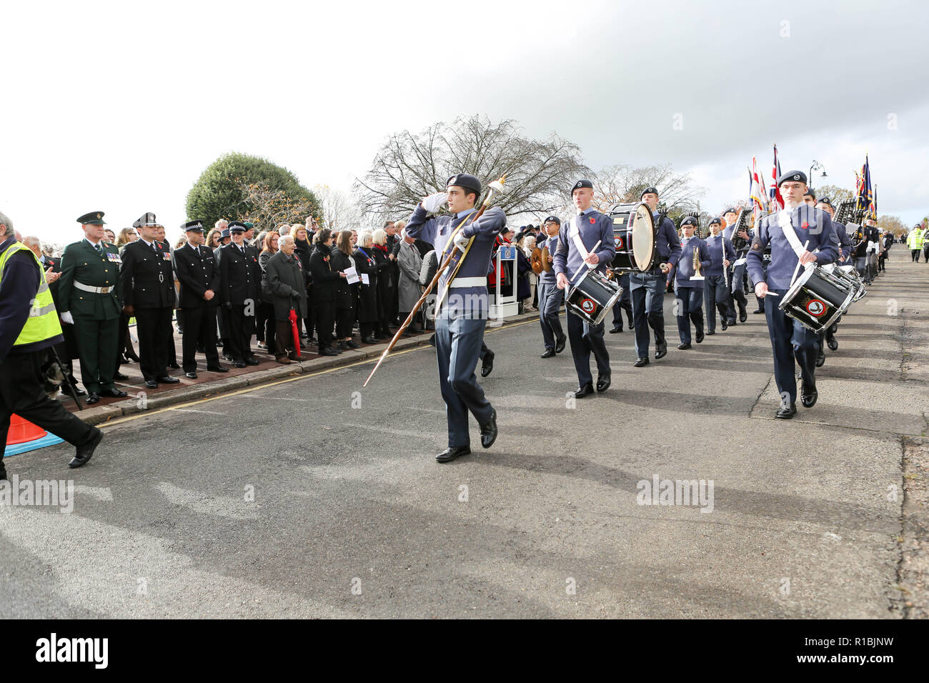 Southend on Sea, UK. 11th Nov, 2018. The Parade starts at Prittlewell ...