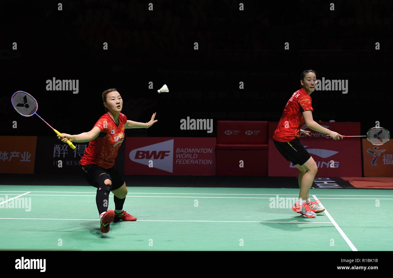 Fuzhou, China. 11th Nov, 2018. South Korea's Lee So Hee (R) and Shin ...