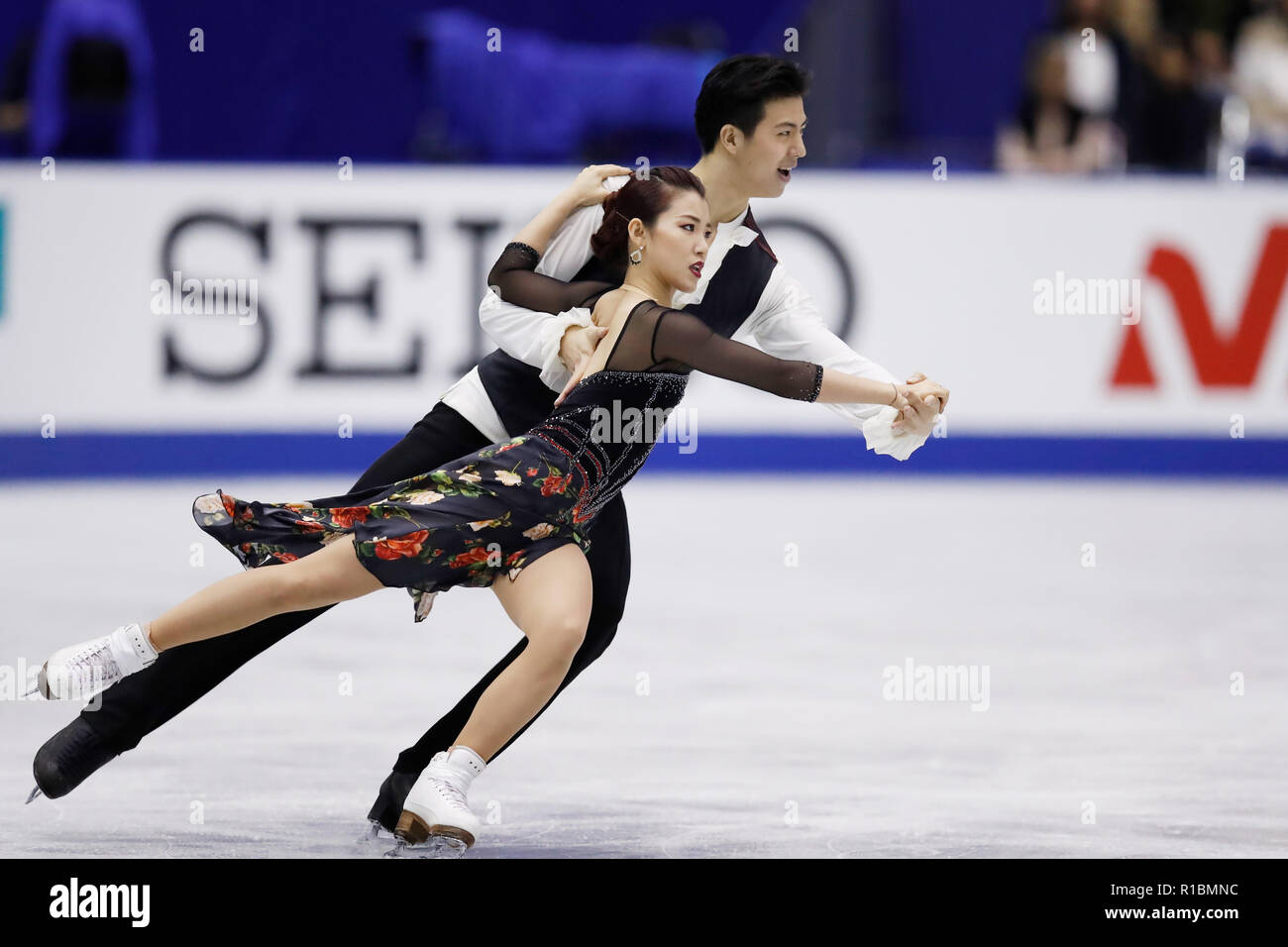 Shiyue Wang & Xinyu Liu (CHN), NOVEMBER 10, 2018 - Figure Skating : ISU ...