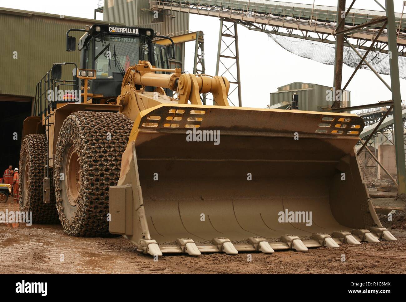 A Caterpillar Wheeled loading shovel working in a quarry in ...