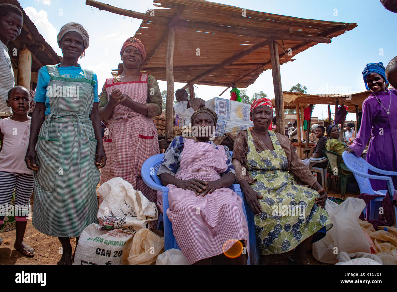 Luo tribe hi-res stock photography and images - Alamy
