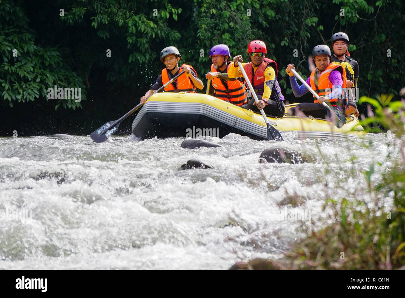 Kiulu Sabah Malaysia - Nov 11, 2018 : Group of adventurer doing white ...