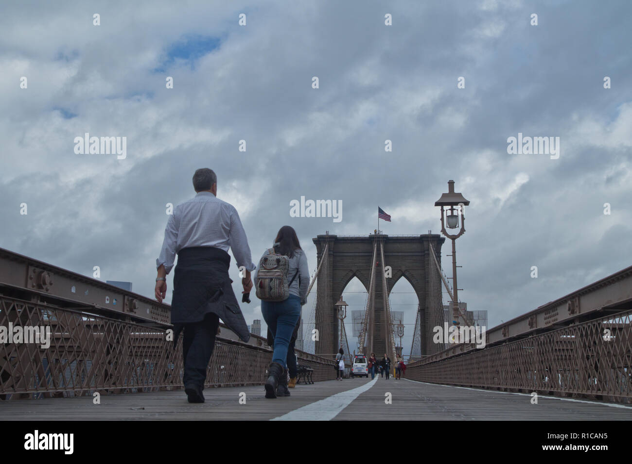 Brooklyn Bridge - Welcome to New York City. This is NYC Stock Photo - Alamy