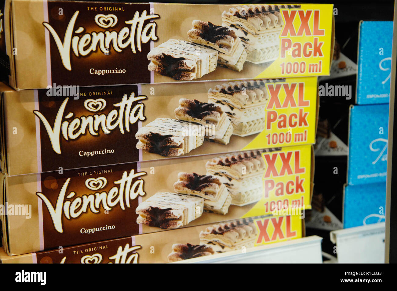 Viennetta ice cream hi-res stock photography and images - Alamy