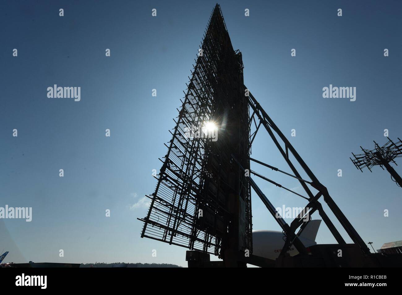 Zhuhai, China. 11th Nov, 2018. The JY-27A radar can be seen at the Zhuhai Airshow. Credit: SIPA ...