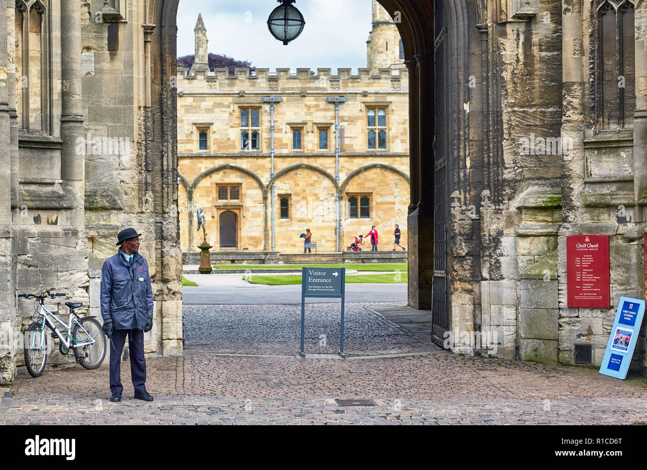 Great tom bell hi-res stock photography and images - Alamy