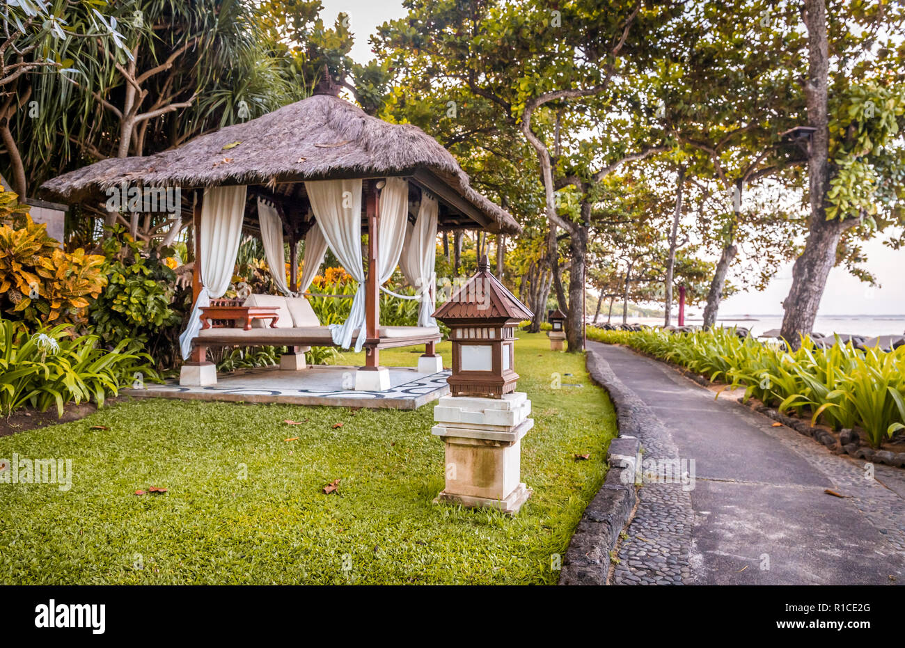 Bamboo house bali hi-res stock photography and images - Alamy